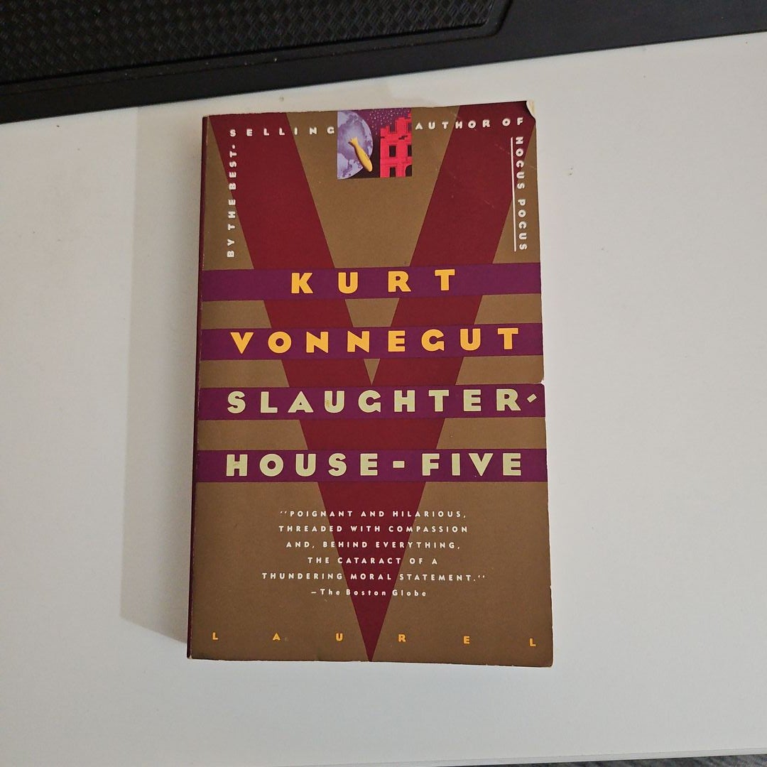 Slaughterhouse-Five by Kurt Vonnegut, Paperback | Pangobooks