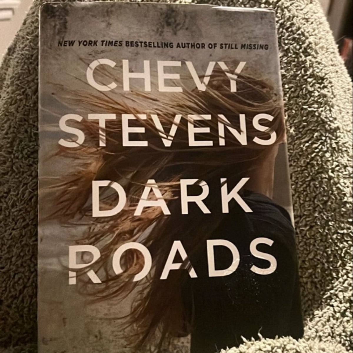 Dark Roads by Chevy Stevens, Hardcover | Pangobooks