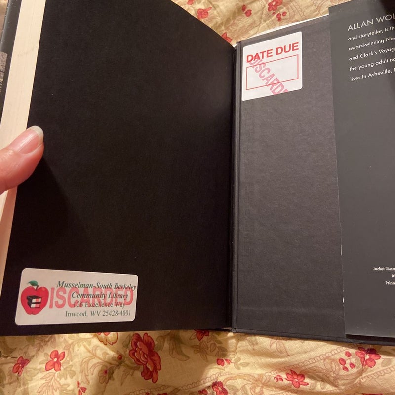 The Watch That Ends the Night by Allan Wolf, Hardcover | Pangobooks