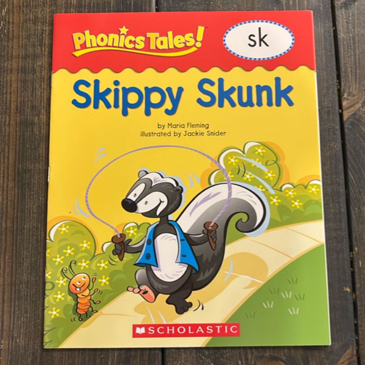 Phonics Tales: Skippy Skunk (SK) by Scholastic, Inc. Staff