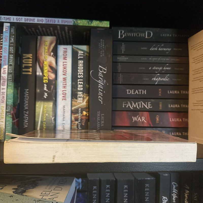 The Score by Elle Kennedy, Paperback | Pangobooks