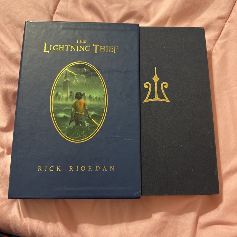 Percy Jackson and the Olympians, Book One the Lightning Thief Deluxe ...