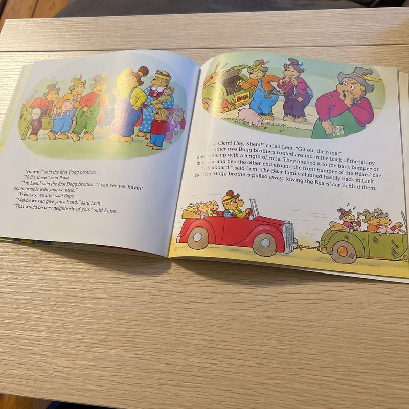 The Berenstain Bears Love Their Neighbors by Jan Berenstain, Mike ...