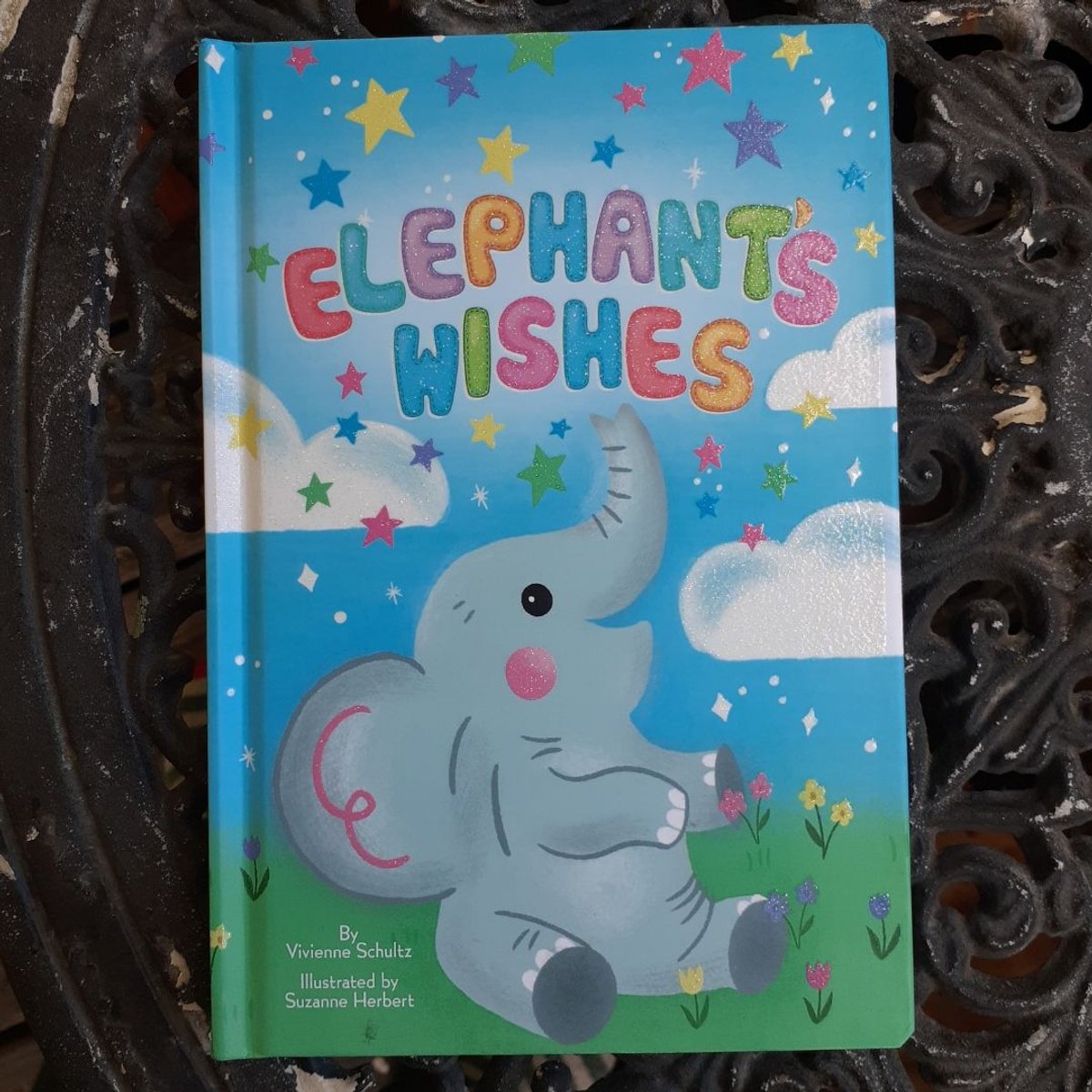Elephant's Wishes by Vivienne Schultz, Hardcover | Pangobooks