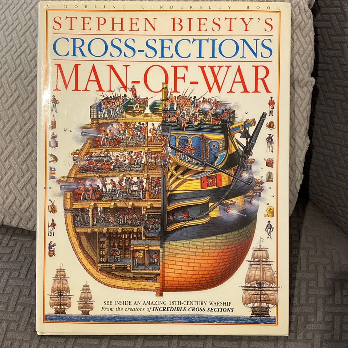 Stephen Biesty's Cross-sections Man-of-war by Stephen Biesty, Richard Platt