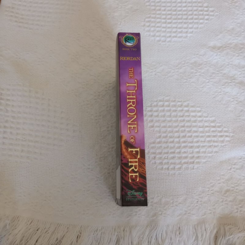 The Throne of Fire by Rick Riordan, Paperback | Pangobooks