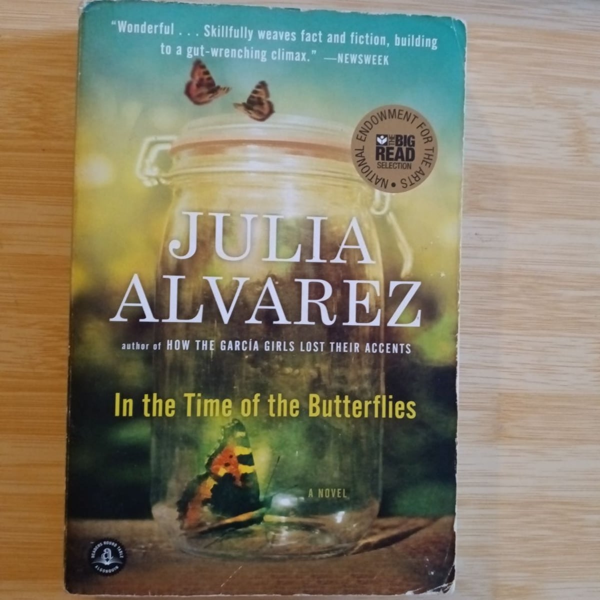 In the time of rhe butterflies by Julia Alvarez, Paperback | Pangobooks