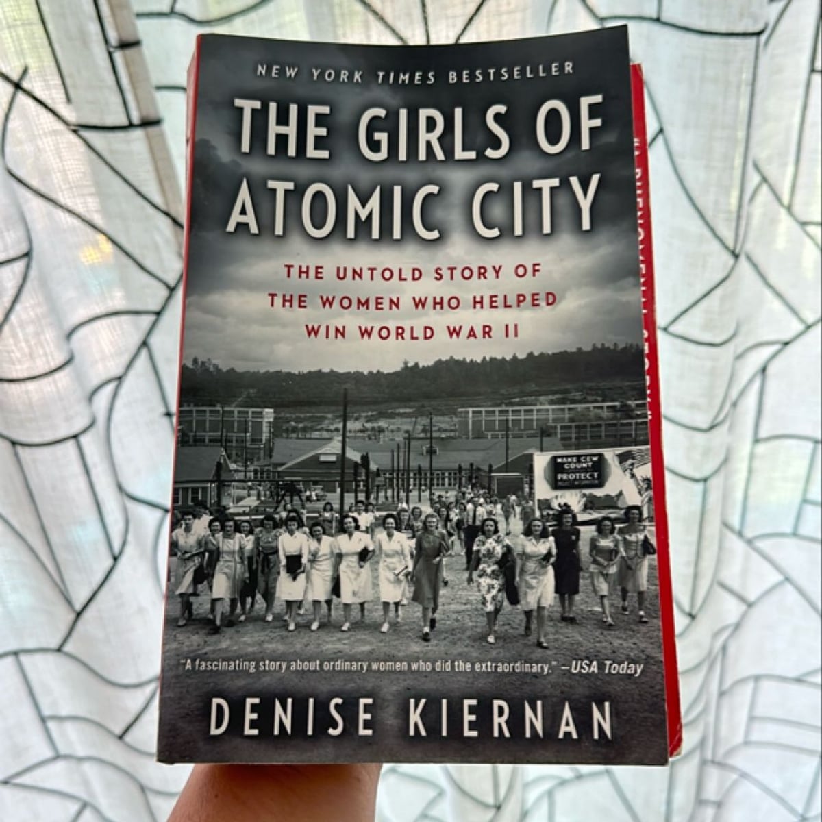 The Girls of Atomic City by Denise Kiernan