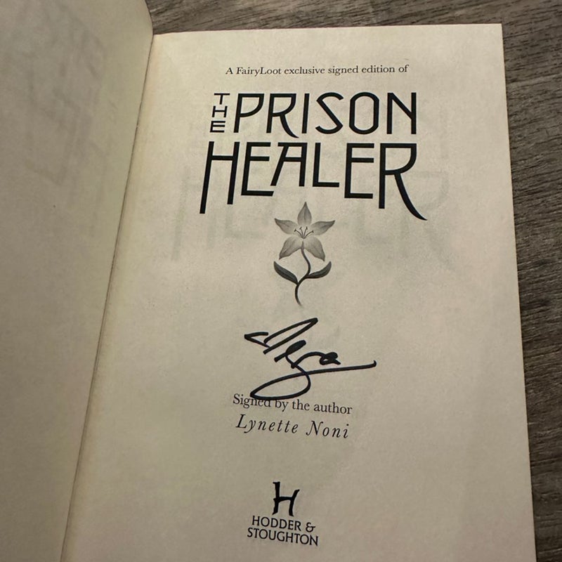 The Prison Healer by Lynette Noni , Hardcover | Pangobooks