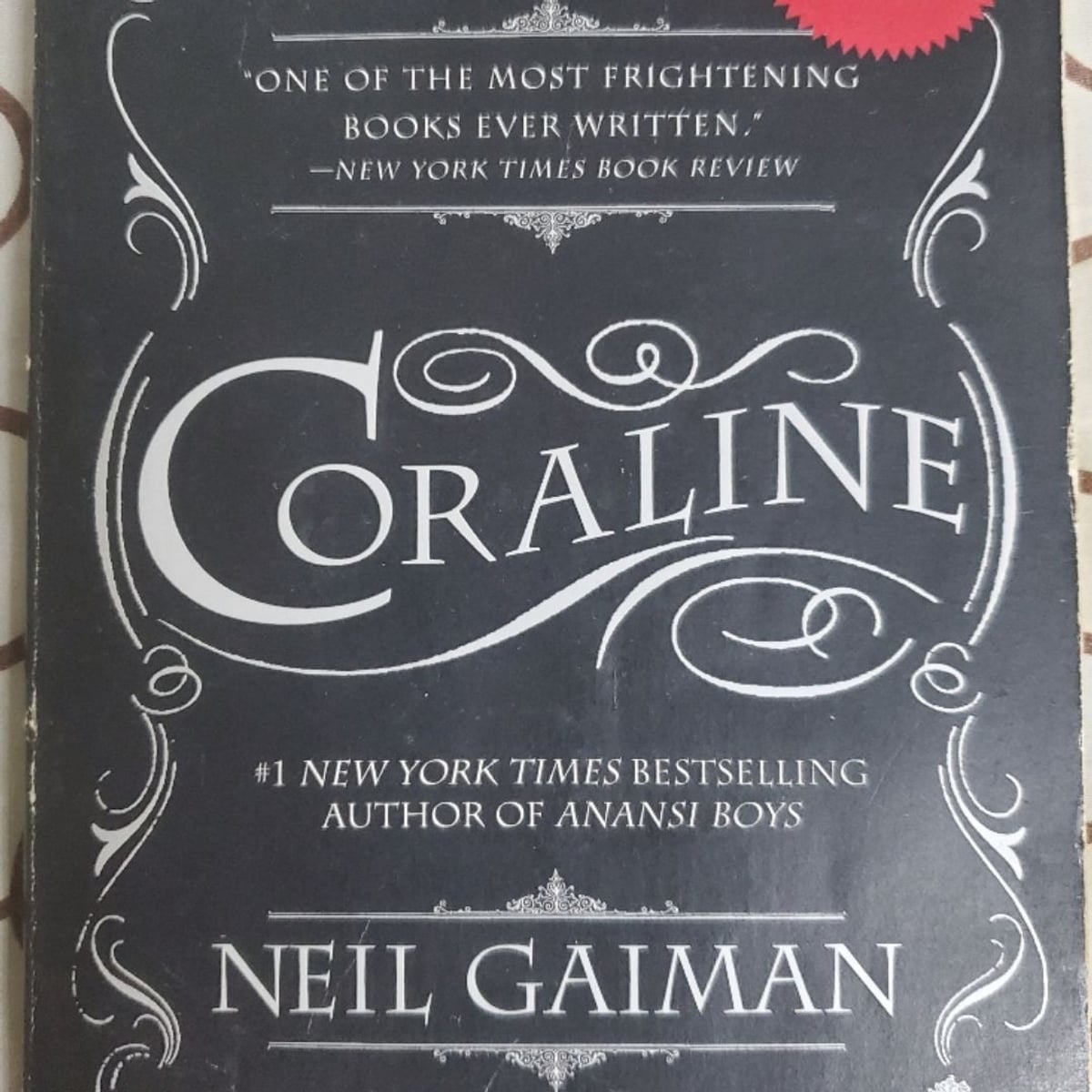Coraline by Neil Gaiman, Paperback | Pangobooks