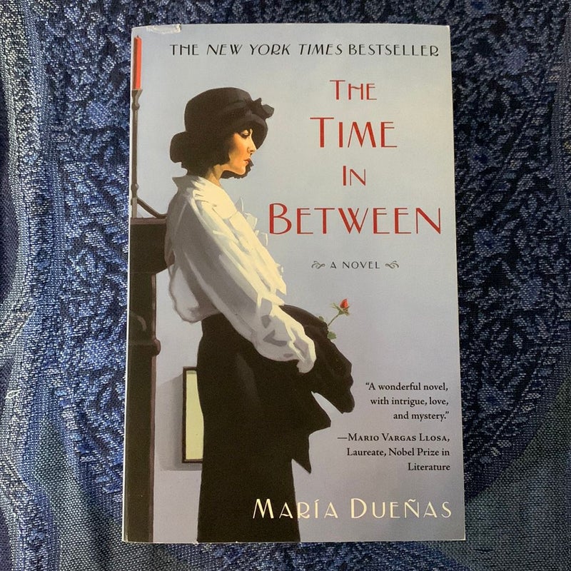 The Time in Between by Maria Duenas, Paperback | Pangobooks
