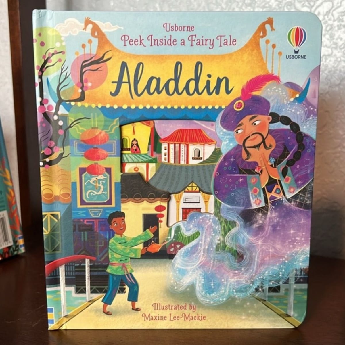 Peep Inside a Fairy Tale: Aladdin by Anna Milbourne