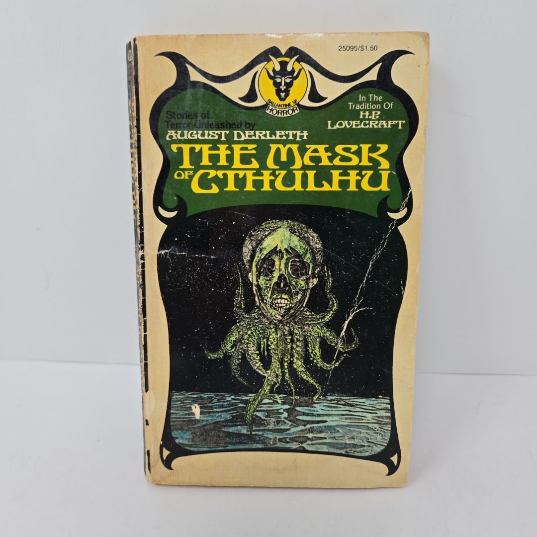 The Mask of Cthulhu by August Derleth, Paperback | Pangobooks