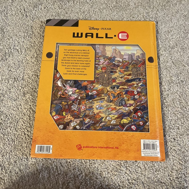 Wall--E Look and Find by Publications International Ltd. Staff