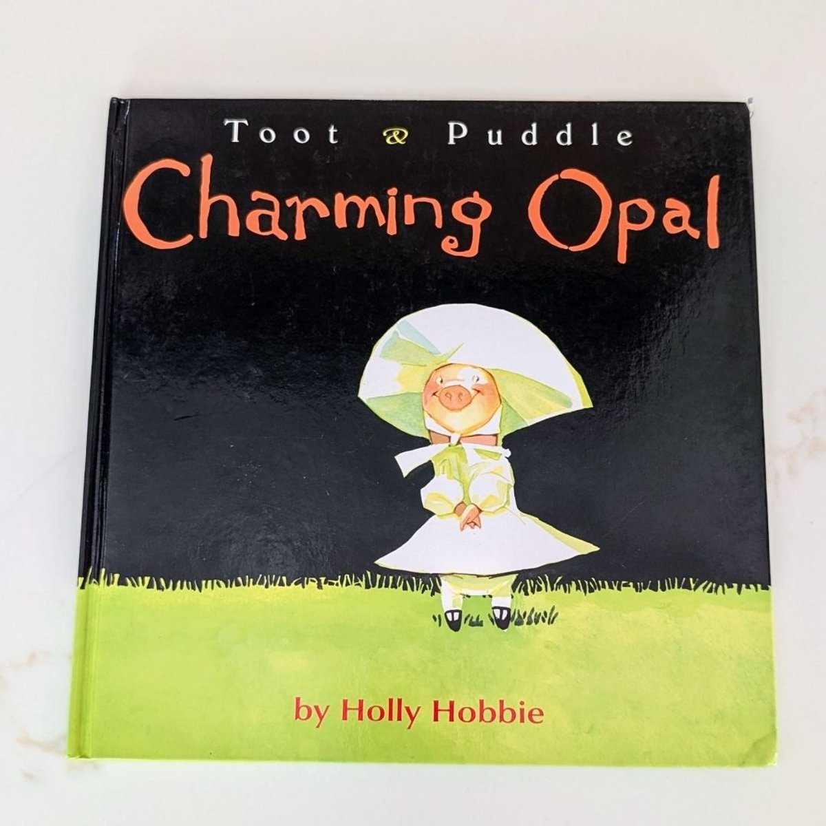 Toot and Puddle: Charming Opal by Holly Hobbie