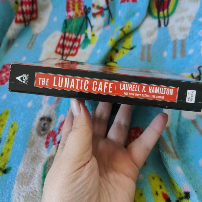 The Lunatic Cafe by Laurell K. Hamilton