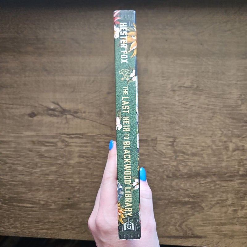 The Last Heir to Blackwood Library by Hester Fox, Paperback | Pangobooks