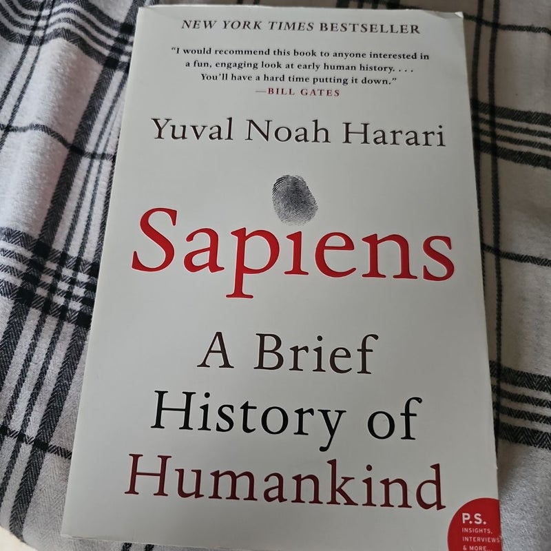 Sapiens by Yuval Noah Harari, Paperback | Pangobooks
