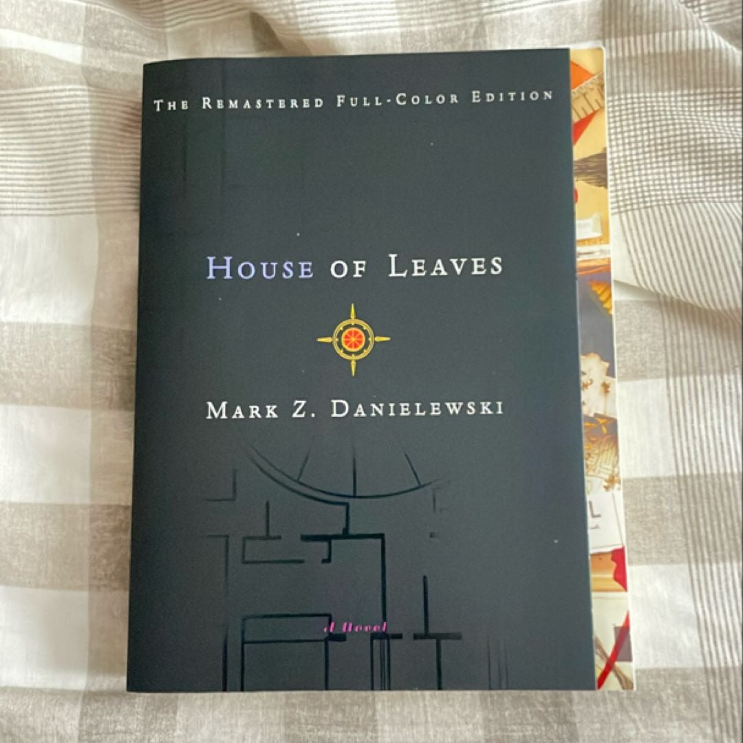 House of Leaves by Mark Z. Danielewski