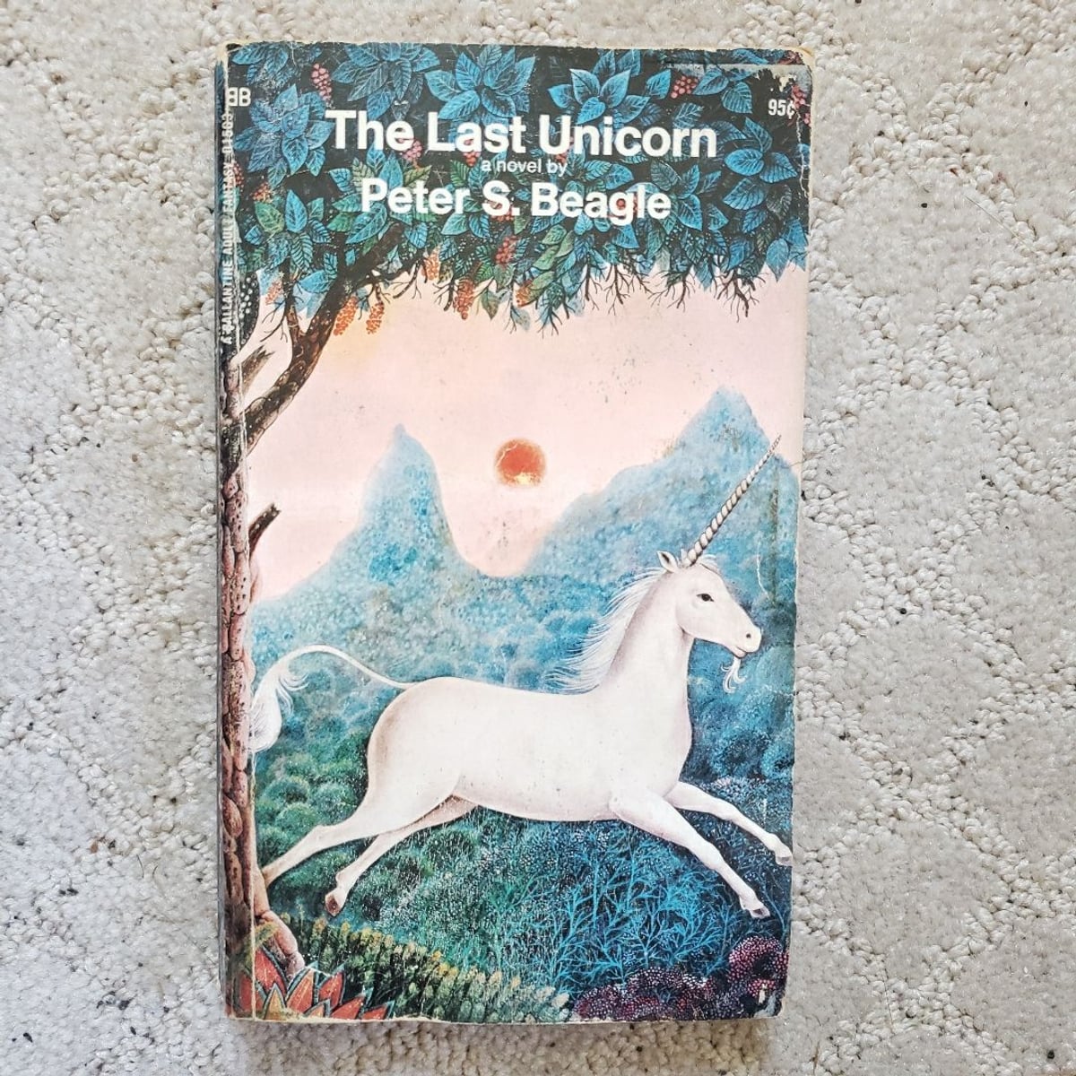 The Last Unicorn (1st Ballantine Books Printing, 1969) by Peter S ...