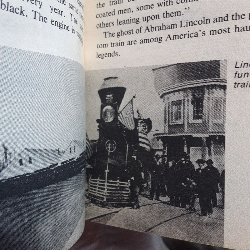 The World's Most Famous Ghosts by Daniel Cohen