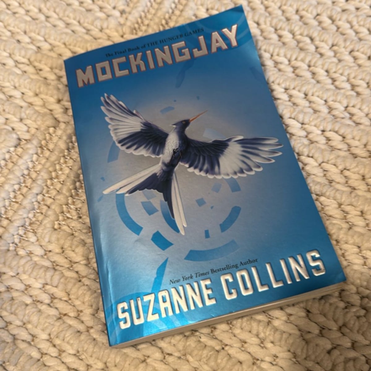Mockingjay by Suzanne Collins, Paperback | Pangobooks