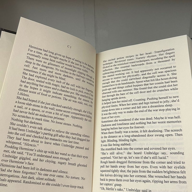 Manacled by SenLinYu , Hardcover | Pangobooks