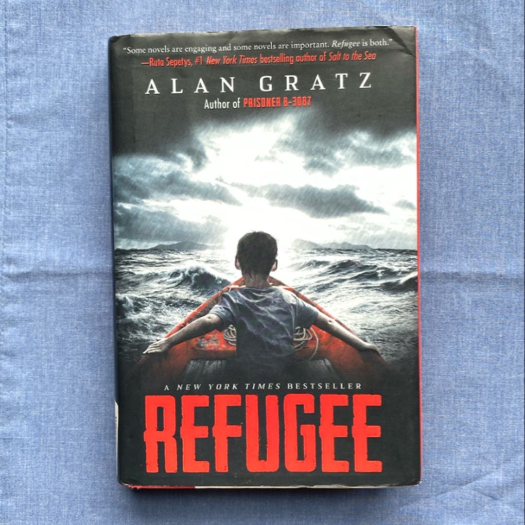 Refugee by Alan Gratz, Hardcover | Pangobooks