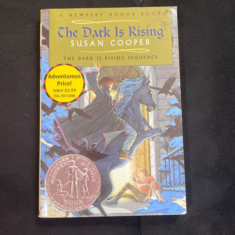 The Dark is Rising by Susan Cooper, Paperback | Pangobooks