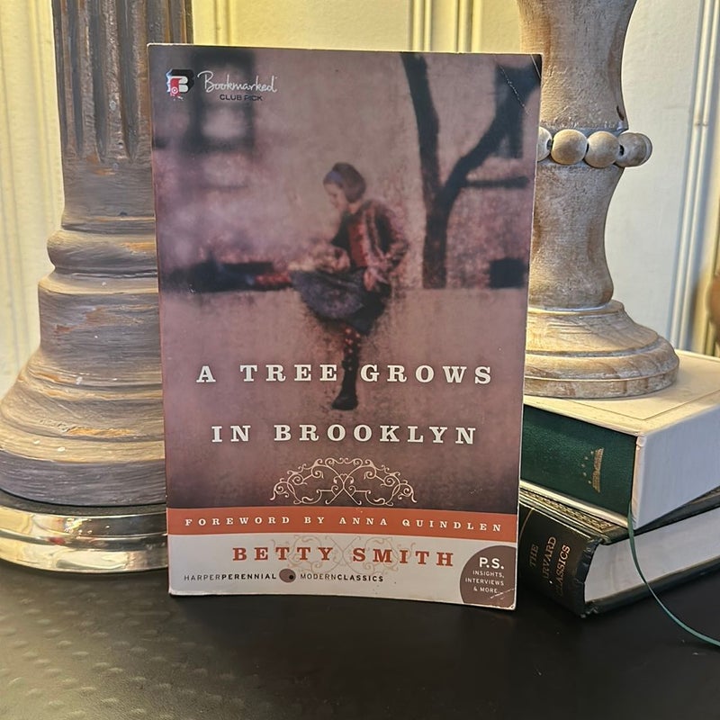 A Tree Grows in Brooklyn by Betty Smith, Paperback | Pangobooks