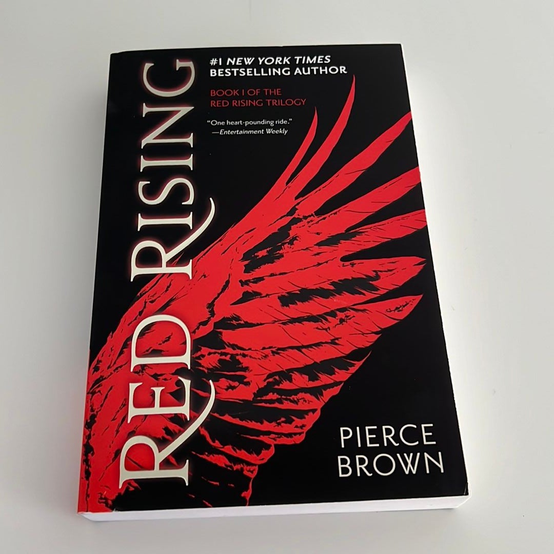 Red Rising by Pierce Brown, Paperback | Pangobooks