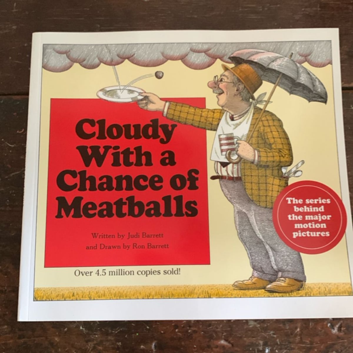 Cloudy with a Chance of Meatballs by Judith Barrett, Ron Barrett