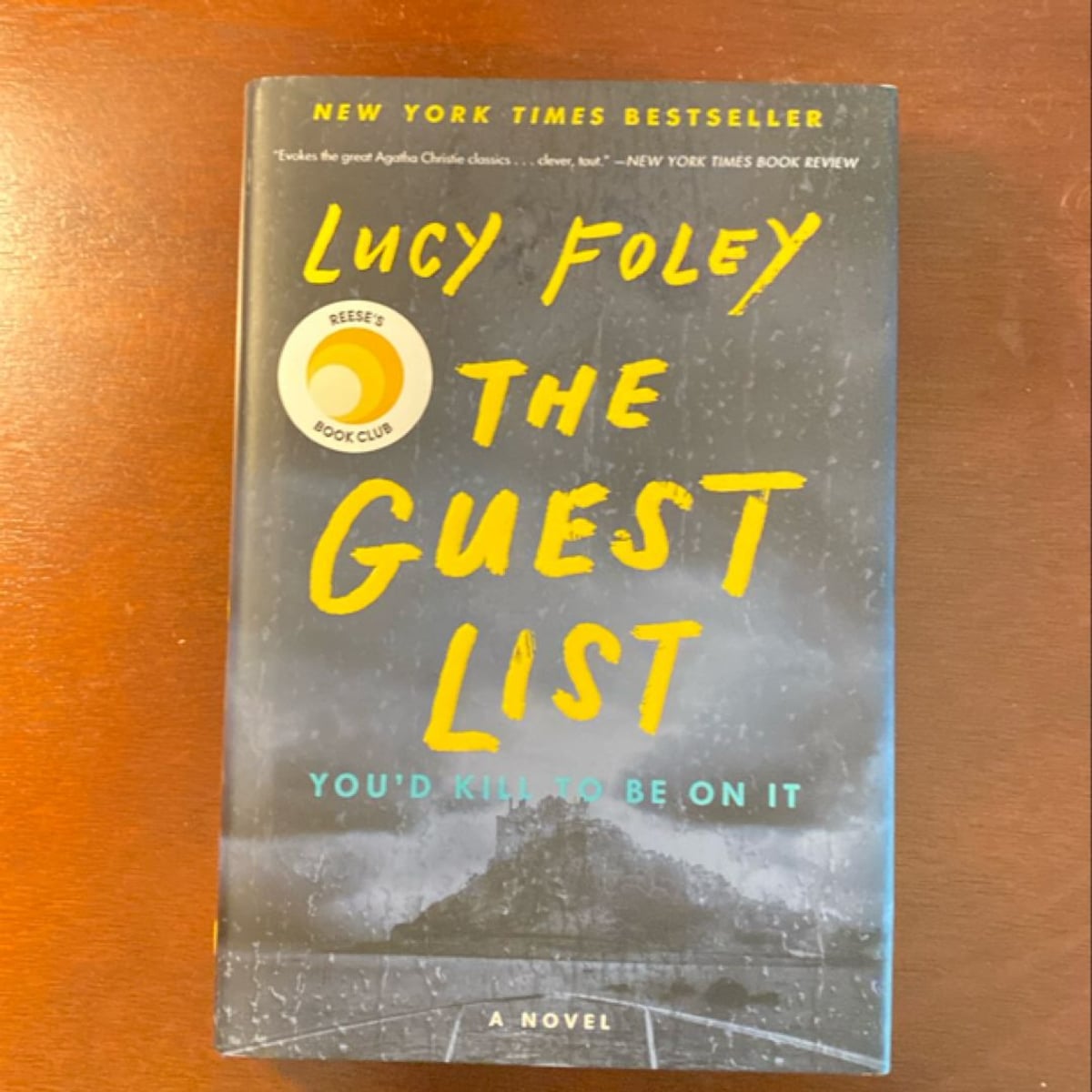 The Guest List by Lucy Foley, Hardcover | Pangobooks