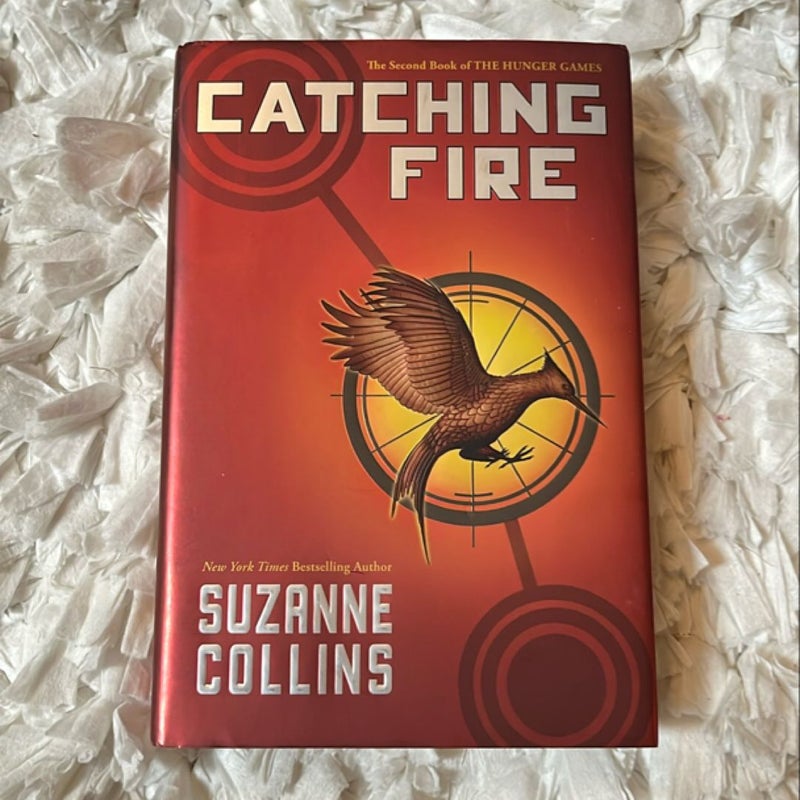 Catching Fire by Suzanne Collins, Hardcover | Pangobooks
