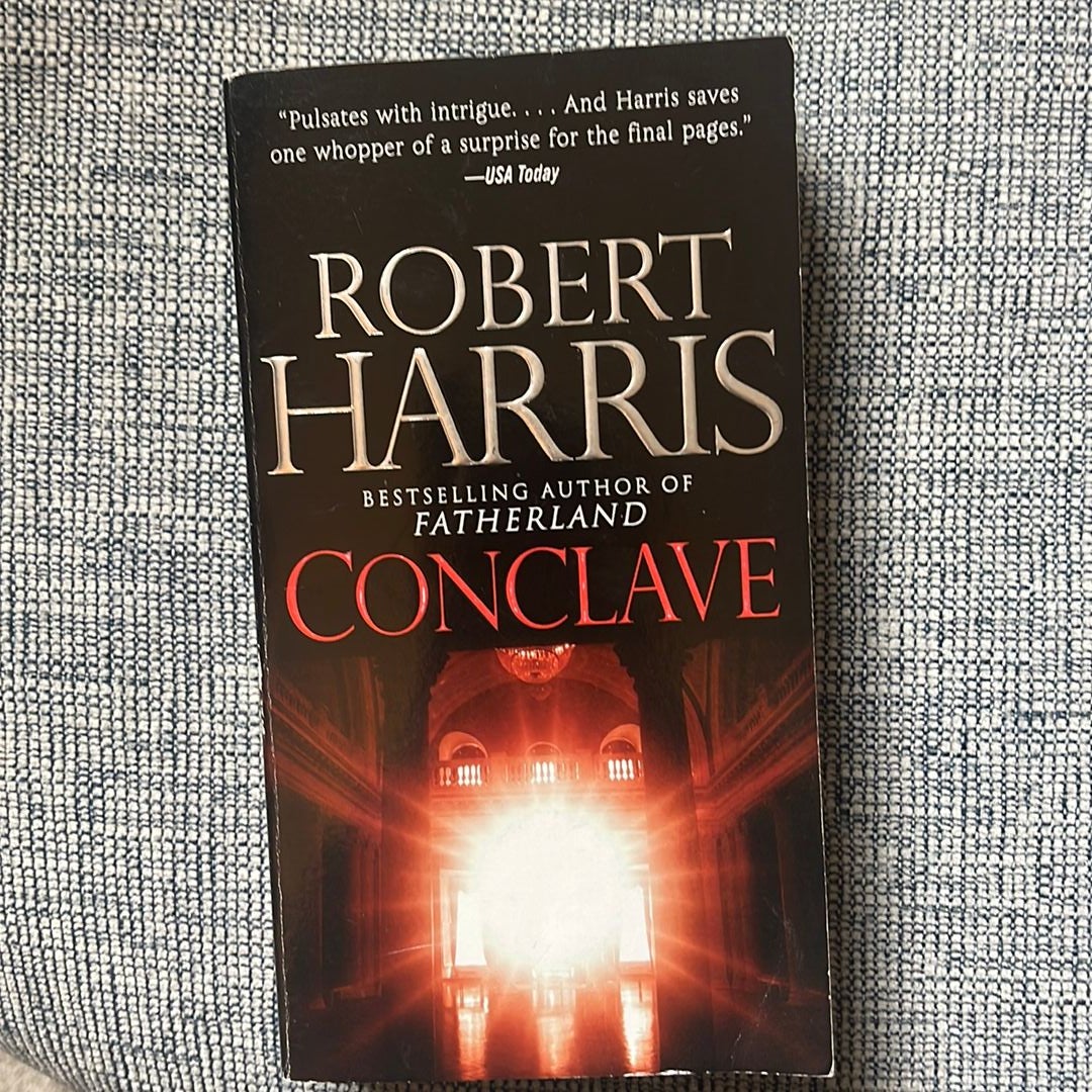 Conclave by Robert Harris, Paperback | Pangobooks