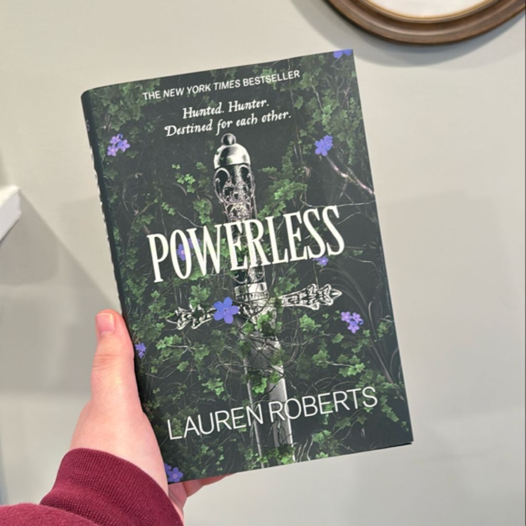 Powerless by Lauren Roberts, Hardcover | Pangobooks