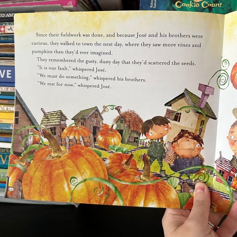 Pumpkin Town! by Katie McKy, Paperback | Pangobooks
