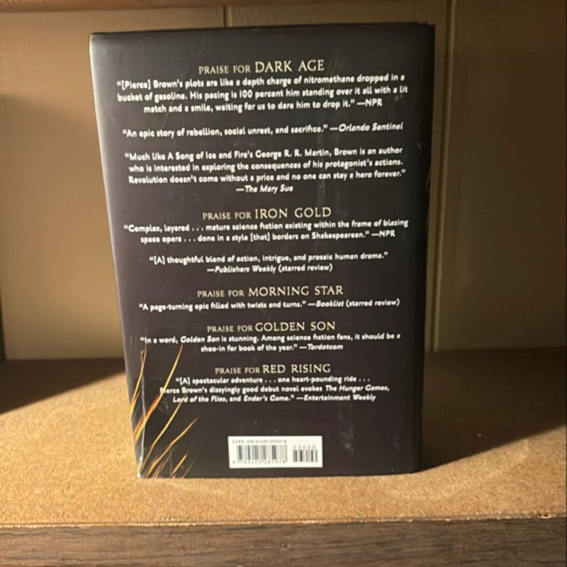Light Bringer by Pierce Brown, Hardcover | Pangobooks