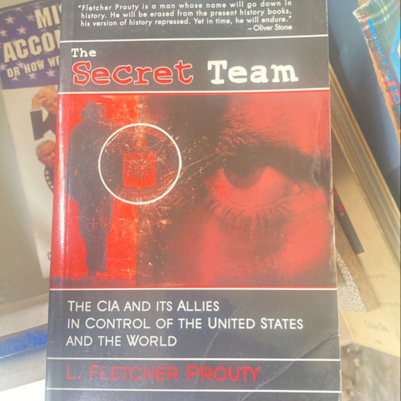 The Secret Team by L. Fletcher Prouty, Jesse Ventura