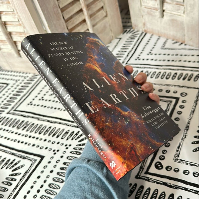 Alien Earths by Lisa Kaltenegger, Hardcover | Pangobooks