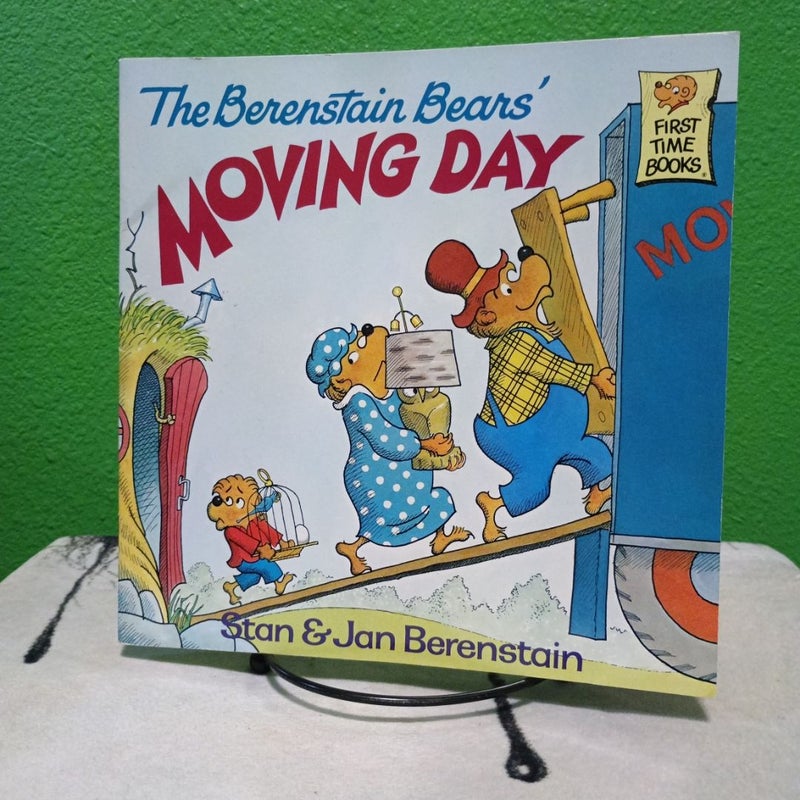 The Berenstain Bears' Moving Day by Stan Berenstain, Jan Berenstain