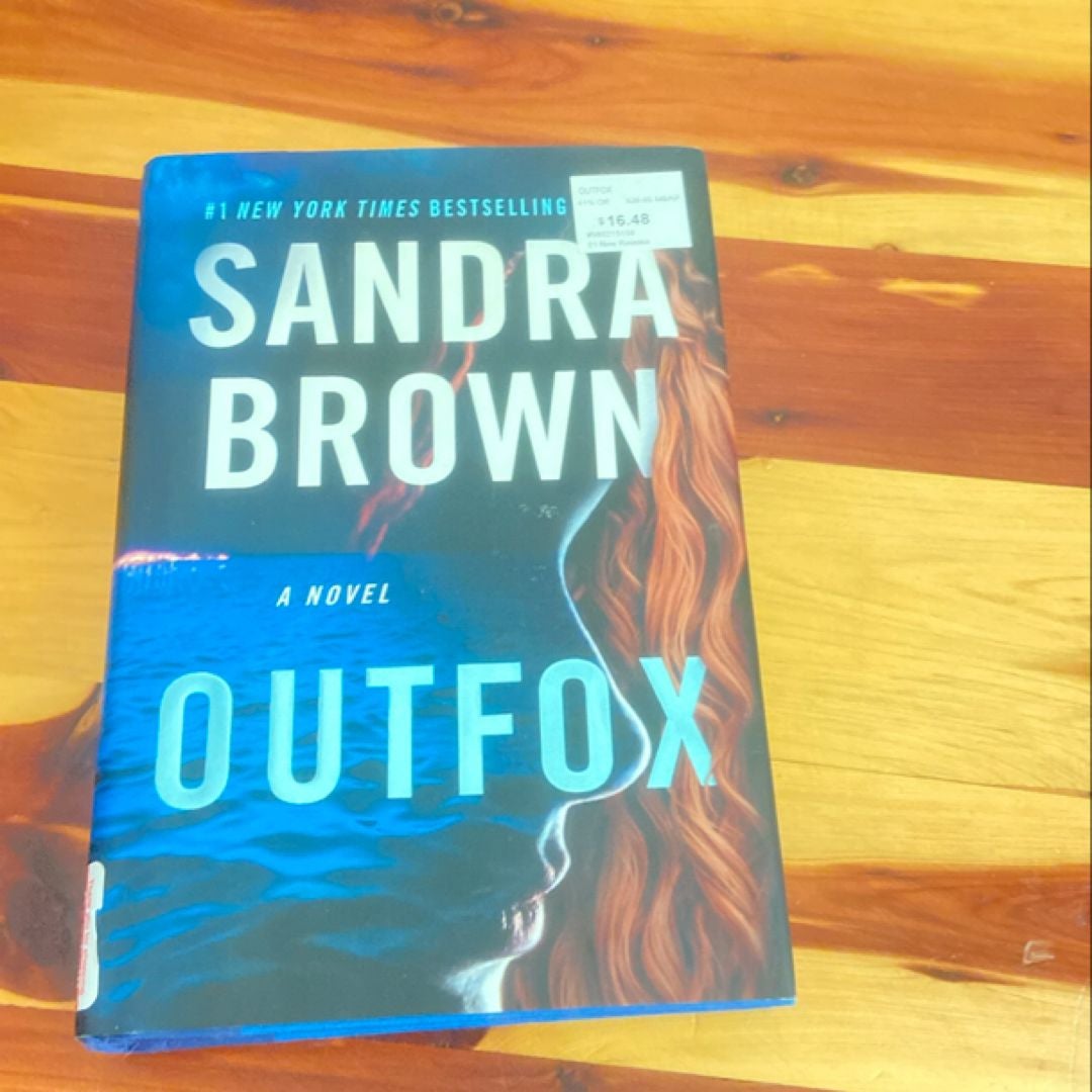 Outfox by Sandra Brown, Hardcover | Pangobooks