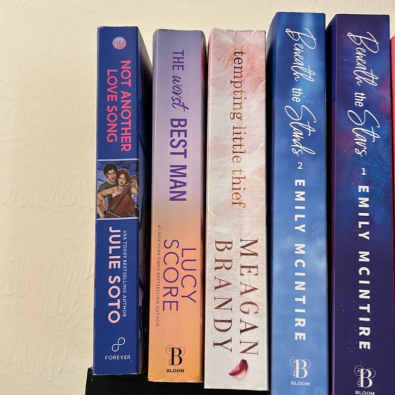 Romance bundle by , Paperback | Pangobooks