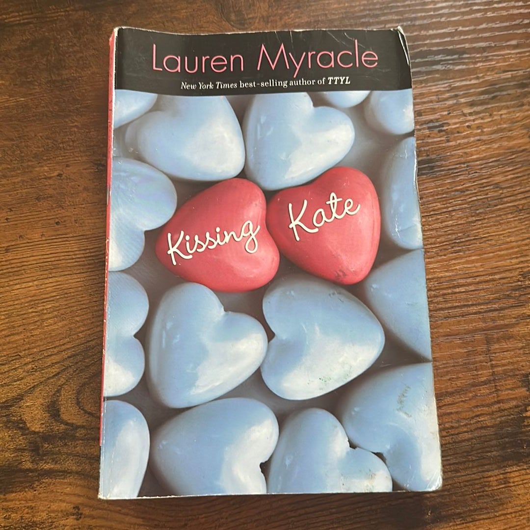 Kissing Kate by Lauren Myracle