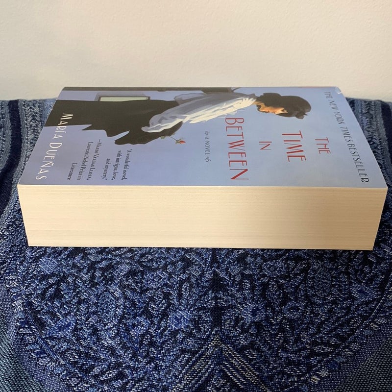 The Time in Between by Maria Duenas, Paperback | Pangobooks