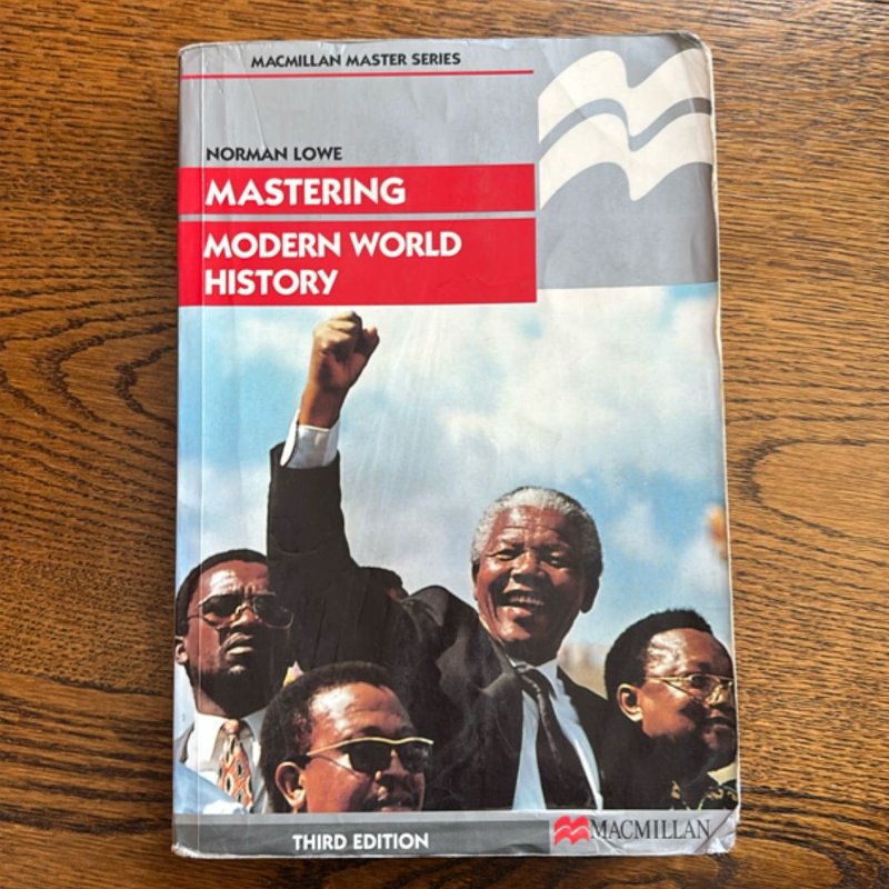 Mastering Modern World History by Norman Lowe