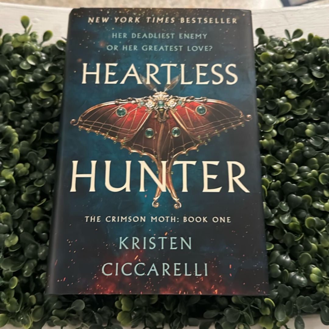 Heartless Hunter by Kristen Ciccarelli, Hardcover | Pangobooks