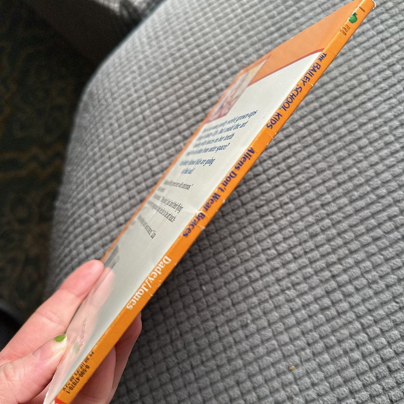 Bailey School Kids #7: Aliens Don’t Wear Braces by Debbie Dadey ...