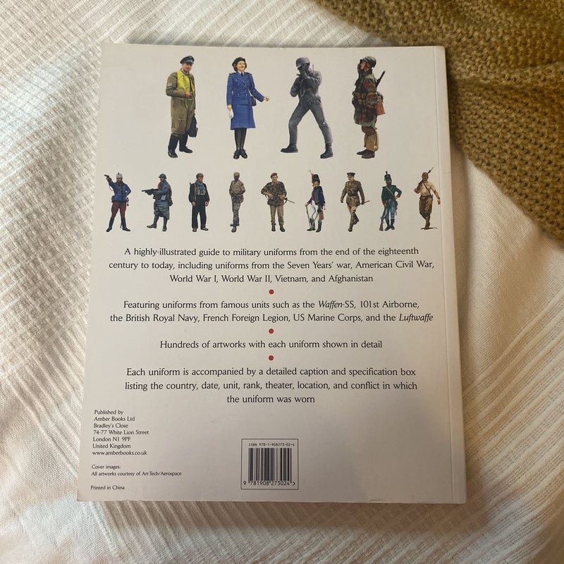 Military Uniforms Visual Encyclopedia