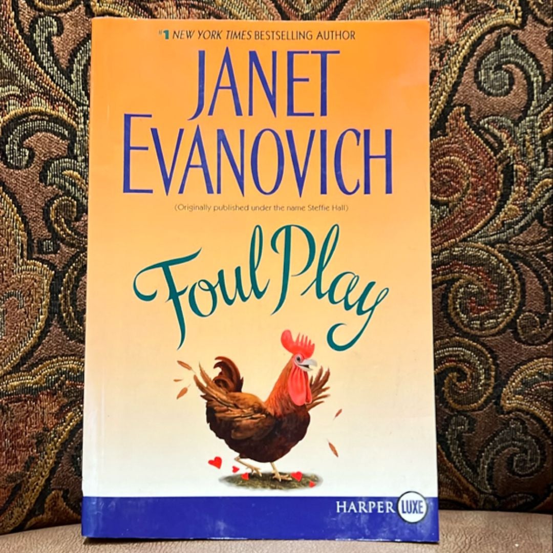 Foul Play by Janet Evanovich, Paperback | Pangobooks